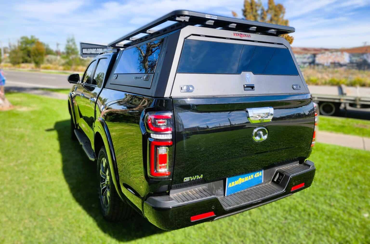 Solid side glass tub canopy for GWM – ARMORMAN4X4 – Armorman 4×4