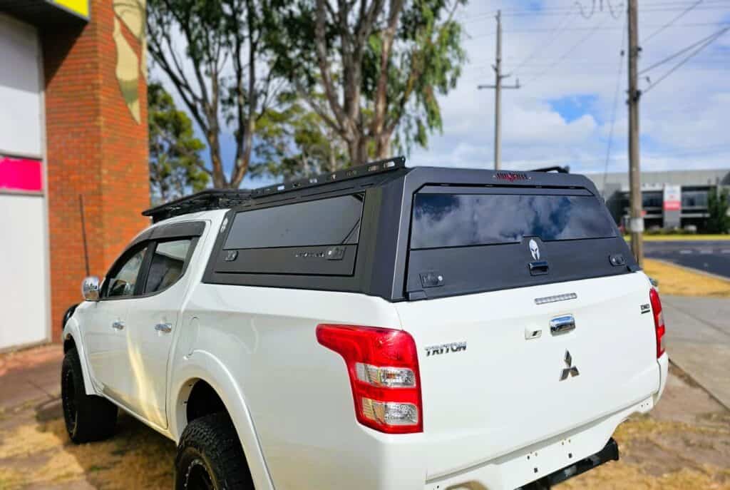 Solid side glass tub canopy for Triton MQ/MR – ARMORMAN4X4 – Armorman 4×4