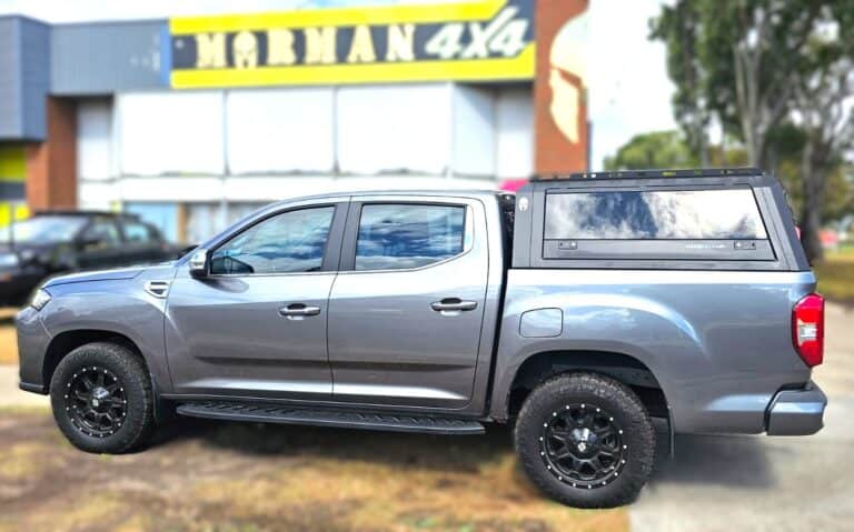 Solid side glass tub canopy for LDV – ARMORMAN4X4 – Armorman 4×4